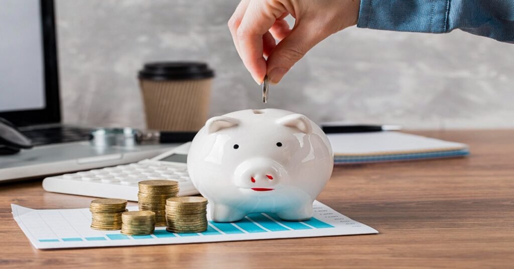 Effective strategies to save money every day